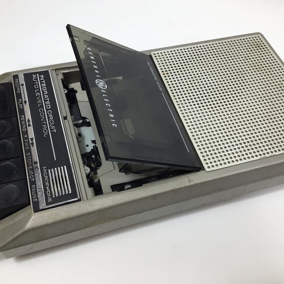 GE | Other | Vintage General Electric Ge 356d Portable Cassette Player ...
